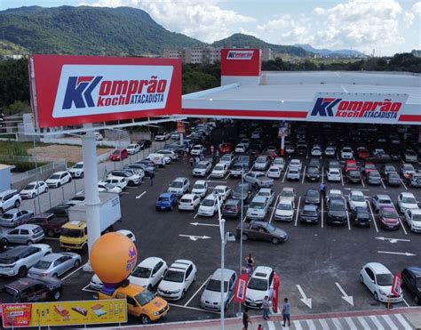 Grupo Koch inaugura loja Komprão em Palhoça SC SuperHiper