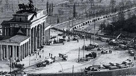 Por qué se construyó el Muro de Berlín Curioso datos random