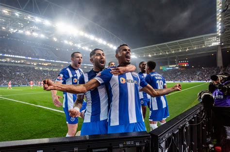 Futebol FC Porto na liderança da Liga Portuguesa ver jogos futebol