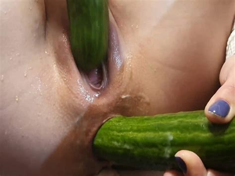 Pornographic Food Fisting Squirt Cucumbers In My Ass And Pussy Make