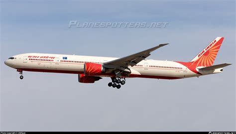 Vt Alt Air India Boeing Er Photo By Omgcat Id