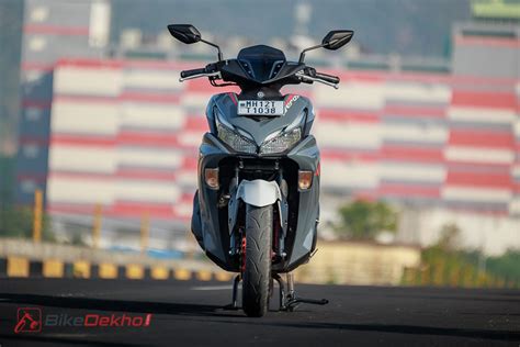 Yamaha Aerox Road Test Review Photo Gallery Bikedekho