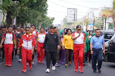 Jalin Sinergi Antar Satuan PJ Bupati Madiun Ikuti Olahraga Bersama