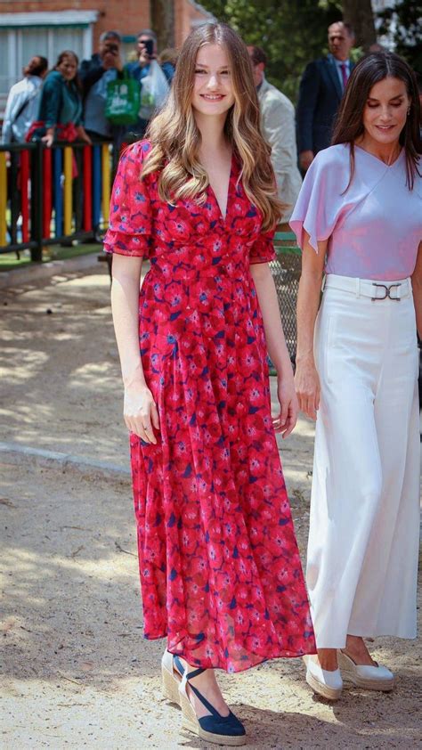 Pin Di Fashion Princess Leonor Of Spain Gaya Model Pakaian Model