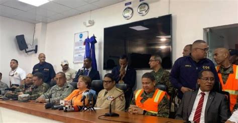 COE emite alerta verde para 6 provincias ante paso Dorian por país El