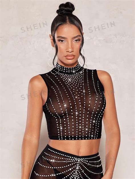 SHEIN BAE Top tank corto con diamante de imitación de cuello alto de