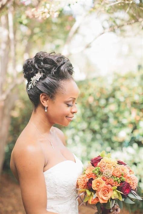 Penteados para noivas negras inspiração para arrasar no casamento