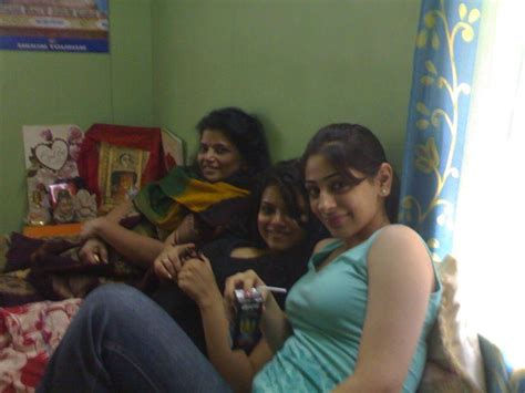 Worlds Best Girls Photos Collection College Girls Flashing