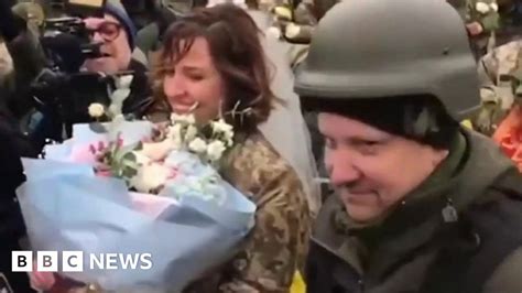 Ukraine Invasion Military Couple Marry On The Front Line BBC News