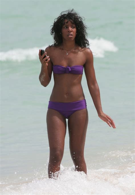Kelly Rowland Free Pics Galleries More At Babepedia