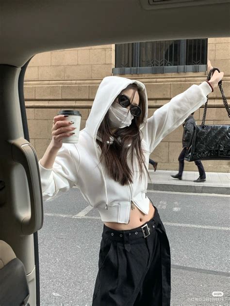 Pin Oleh Ulzzang C Di Girls Type Pakaian Edgy Gaya Model