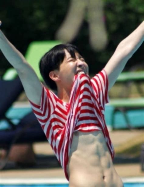 Las Fotos De Bts Sin Camisa Que Han Enloquecido Por Completo A Army