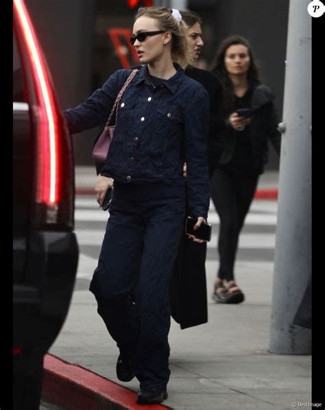 Vanessa Paradis Sa Fille Lily Rose Depp Totalement Nue Pose Lascive
