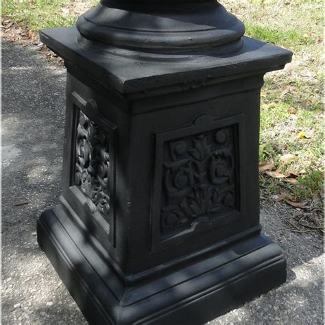9 5 Ft 5 Arm Victorian Pole Light For Commercial Or Residential Use