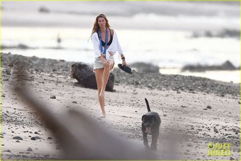 Gisele Bundchen Soaks Up The Sun In Costa Rica During Beach Stroll