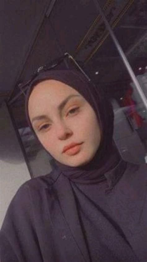 Ay Enur Okur Adl Kullan C N N Sizin Pinleriniz Panosundaki Pin