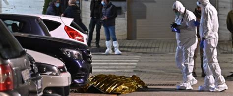 Tentata Rapina Nel Cuneese Finisce Nel Sangue Gioielliere Spara E