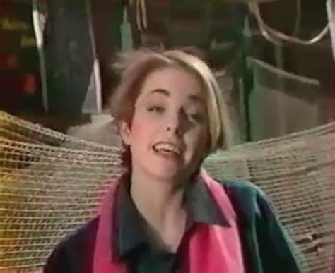 Récré A2 générique 1984 Y en a Qui Marie Dauphin Vidéo Dailymotion