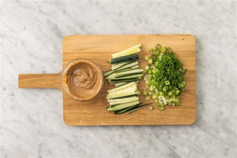 Mini Tortillas Au Poulet En Sauce Hoisin Recette Hellofresh