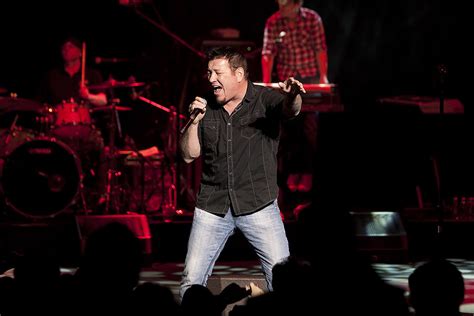 Muere el cantante Steve Harwell de Smash Mouth a los 56 años Cantante