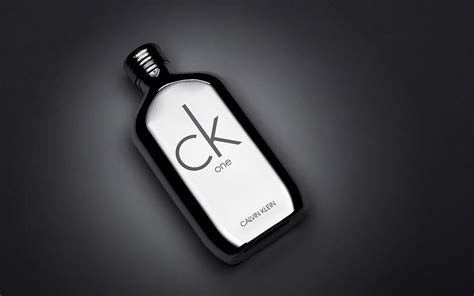 CK One Platinum Edition Vôňa plná iskrivých protikladov selfino cz
