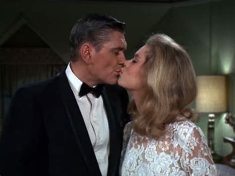 Samantha And Darrin Stephens On Bewitched The 25 Most Sexual Sitcom Couples Of All Time Complex