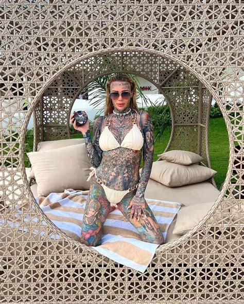 Britains Most Tattooed Woman Flaunts £35k Ink Collection In Makeup Free Snap Daily Star