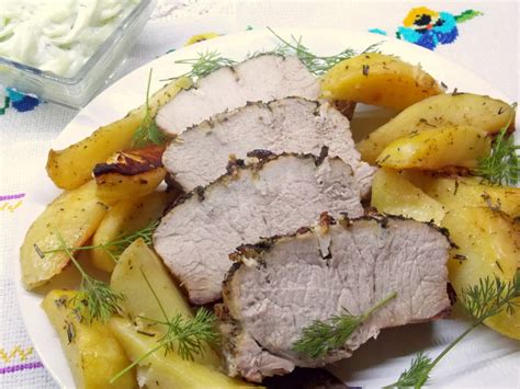 Schab Z Piekarnika Z Czosnkiem I Ziemniakami Przepis Przyslijprzepis Pl