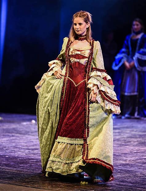 Costumiperlospettacolo Catia Mancini Costume Designer