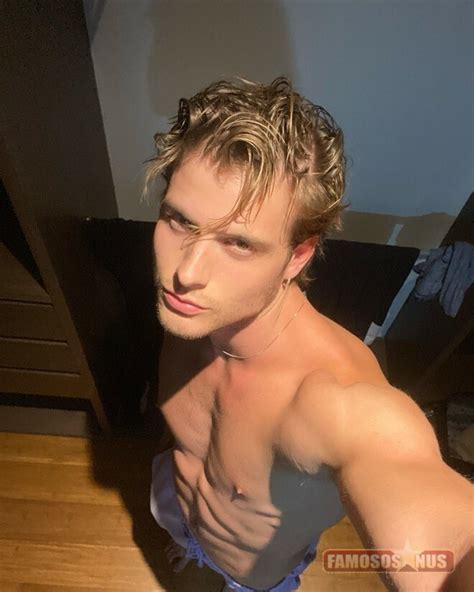 Fotos Do Ex Bbb Daniel Lenhardt Nu Mostrando Tudo Todos Famosos Nus