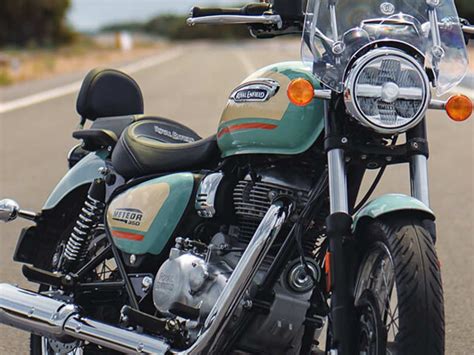Galeria de fotos Royal Enfield Meteor 350 fica mais clássica Conheça