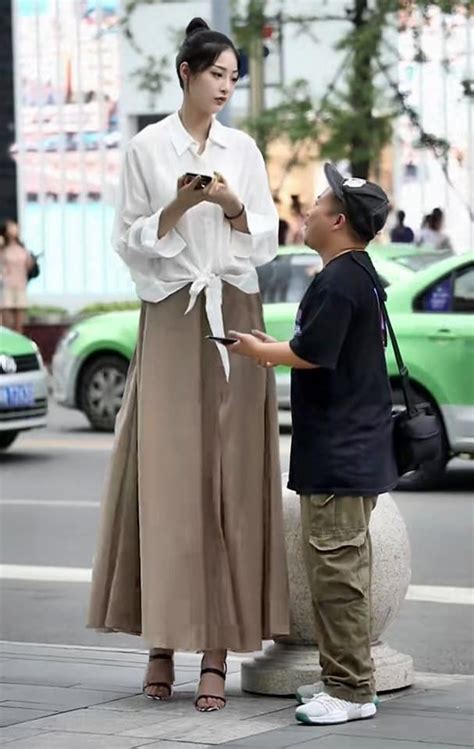 Pin By On Tall Girl Shorter Guys Tall Girl Short Guy Tall