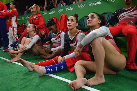 U S Women S Gymnastics Team Wins Gold Medal In Rio Photos Sports