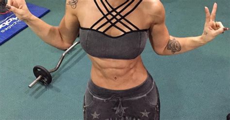 Baba Baby Cantora Kelly Key Exibe Barriga Sarada