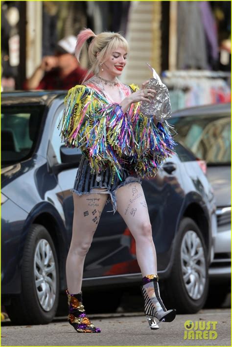 Photo Margot Robbie Harley Quinn Birds Of Prey Set Photo