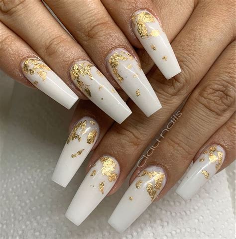 Lista 95 Foto Uñas Decoradas Con Hoja De Oro Actualizar