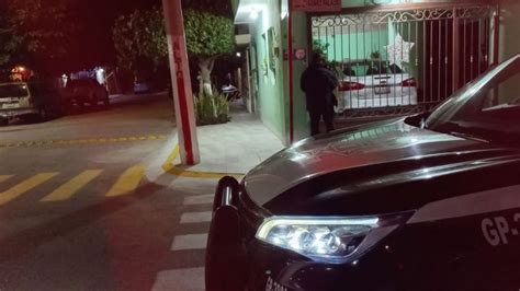 Vecinos golpean a un ladrón y lo dejan amarrado a un árbol en Gómez