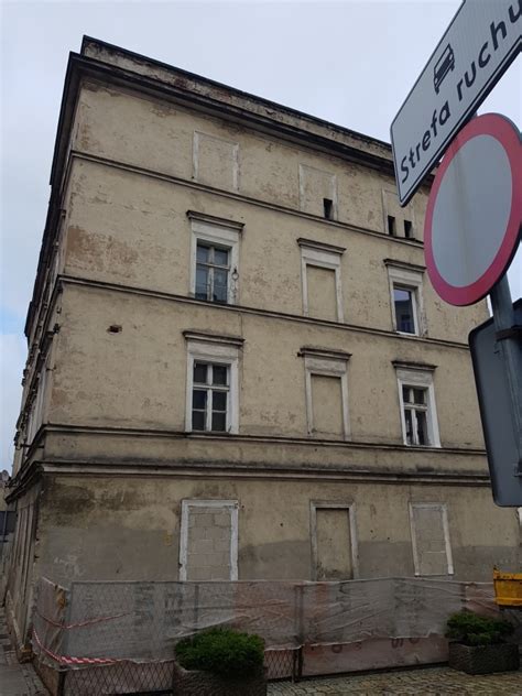 Wa Brzych Stare Kamienice Zamieni Si W Nowe Mieszkania Komunalne