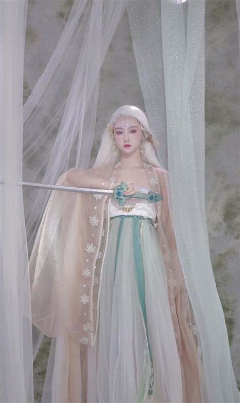 Ghim của Paola Dominguez Aguilar trên RD cultivo Nữ thần Cosplay