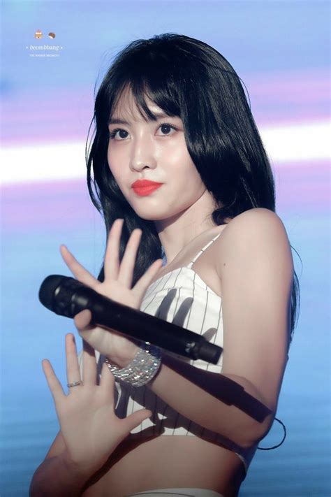 Momo 💕 Twice Kyoto Michael Jackson Twice Jyp Arabic Jokes Hirai Momo Going Insane One