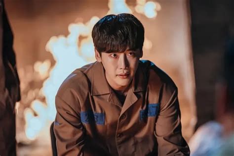 Rekomendasi 5 Drama Korea Populer Yang Dibintangi Lee Jong Suk Nomor 4