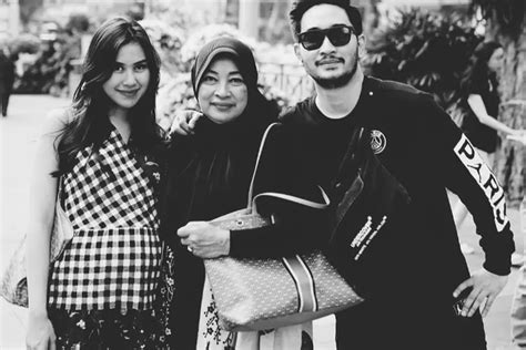 PROFIL Biodata Jeje Govinda Sosok Suami Syahnaz Sadiqah Alami
