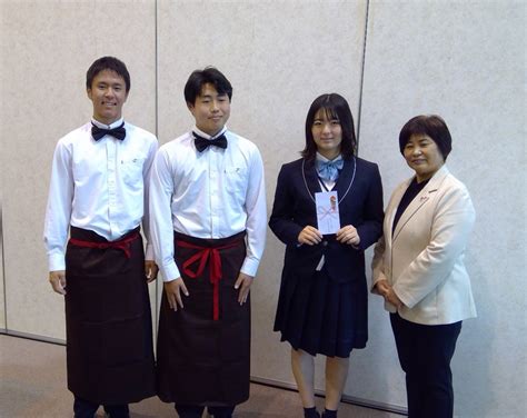カフェ経営実習の売上金を寄付しました 新城有教館高等学校