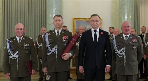 Prezydent Polsce potrzebne są nowe procedury w przypadku zagrożenia