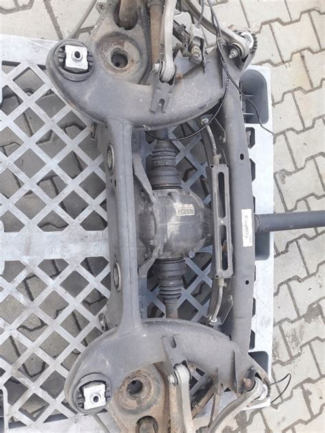 SANKI WÓZEK BELKA TYŁ MERCEDES C KLASA W204 Idealn 12376486804