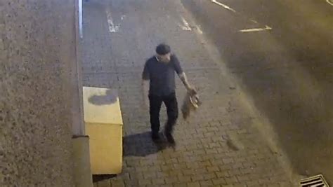 Policja Publikuje Nagranie Z Wizerunkiem Podpalacza Kwiaciarni W Zabrzu