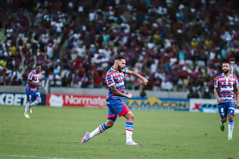 Fortaleza goleia Ferroviário e avança à final do Campeonato Cearense de