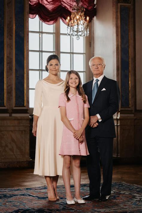 Estelle stiehlt König Carl Gustaf Show neue Fotos zum schwedischen