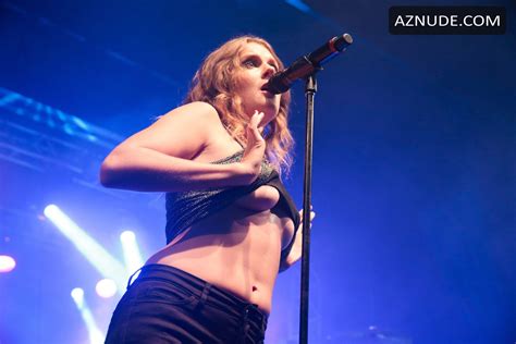 Tove Lo Flashing Her Tits While Performing In Rio De Janeiro Aznude
