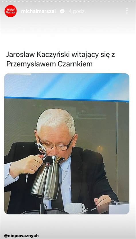 Jarosław Kaczyński zrobił coś takiego z czajnikiem Internauci wyłapali